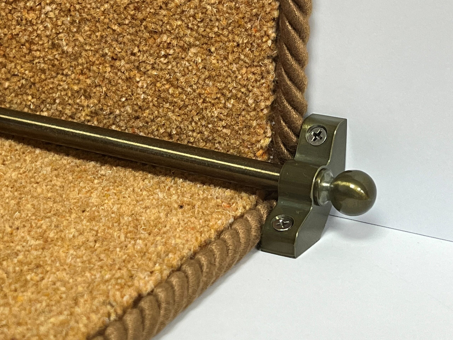Stair Rods Direct - Carpet Stair Rods in Brass, Chrome, Black & More